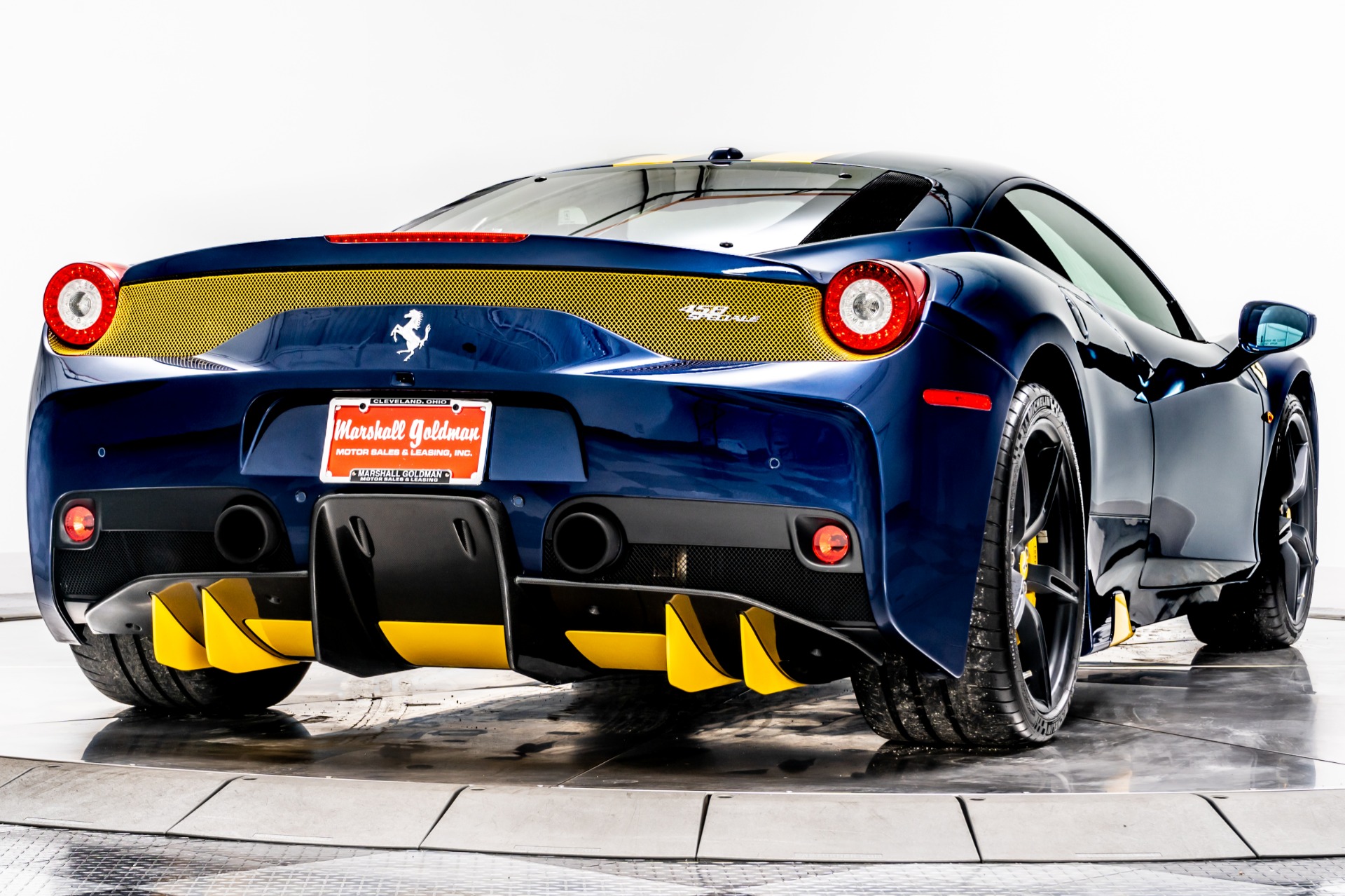 Ferrari 458 Speciale Blue