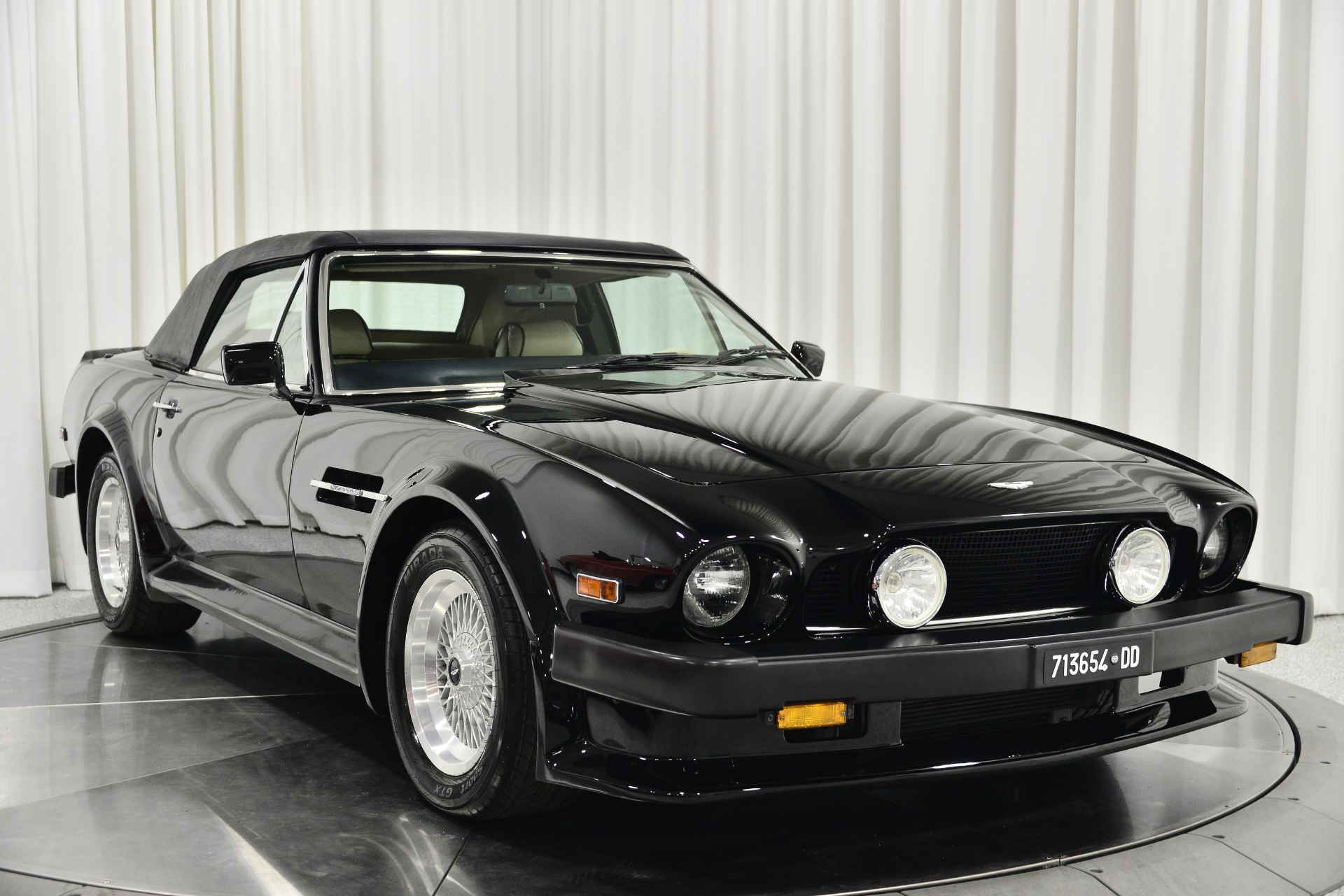 1989 Aston Martin Vantage