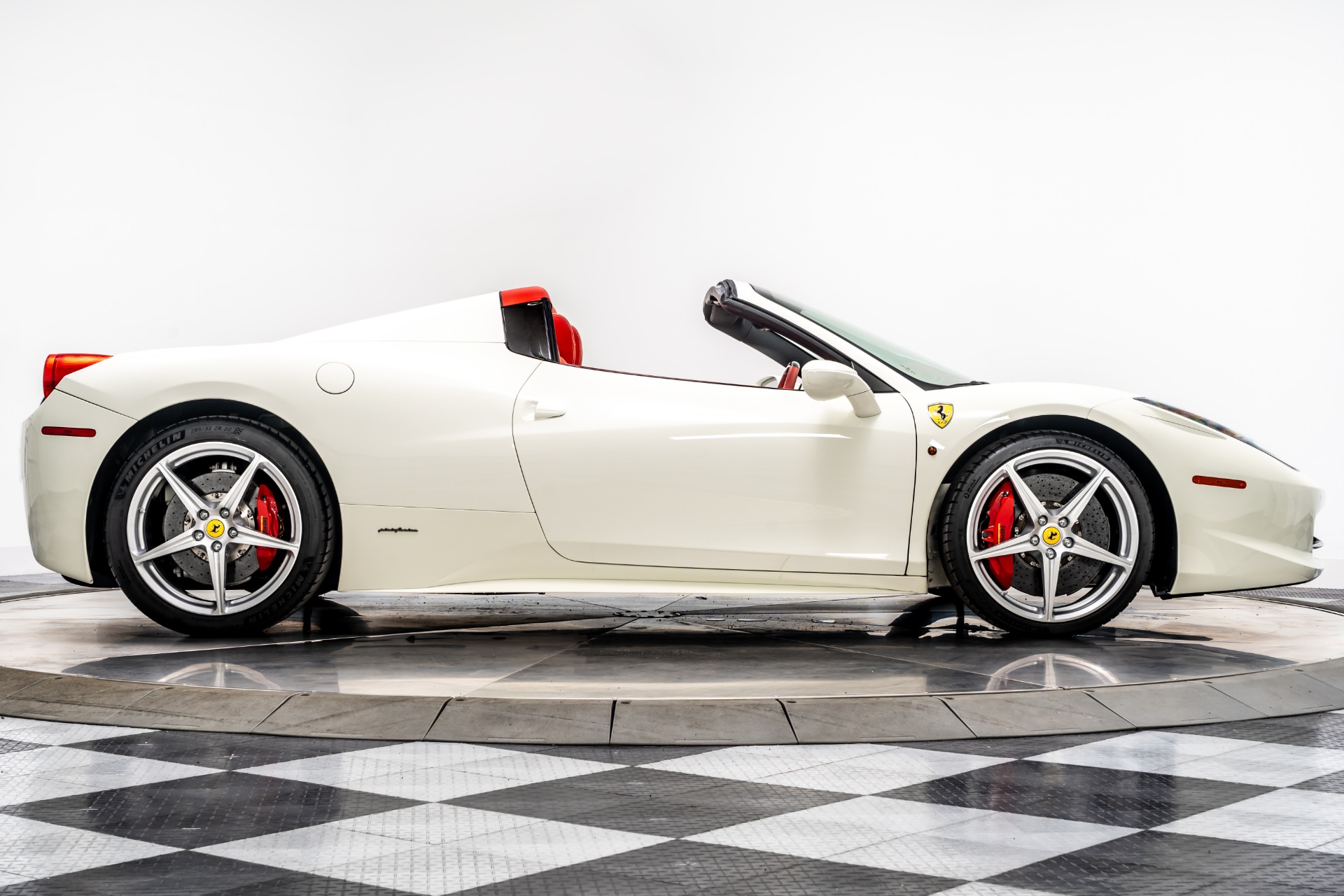 Ferrari 458 Italia Spider White