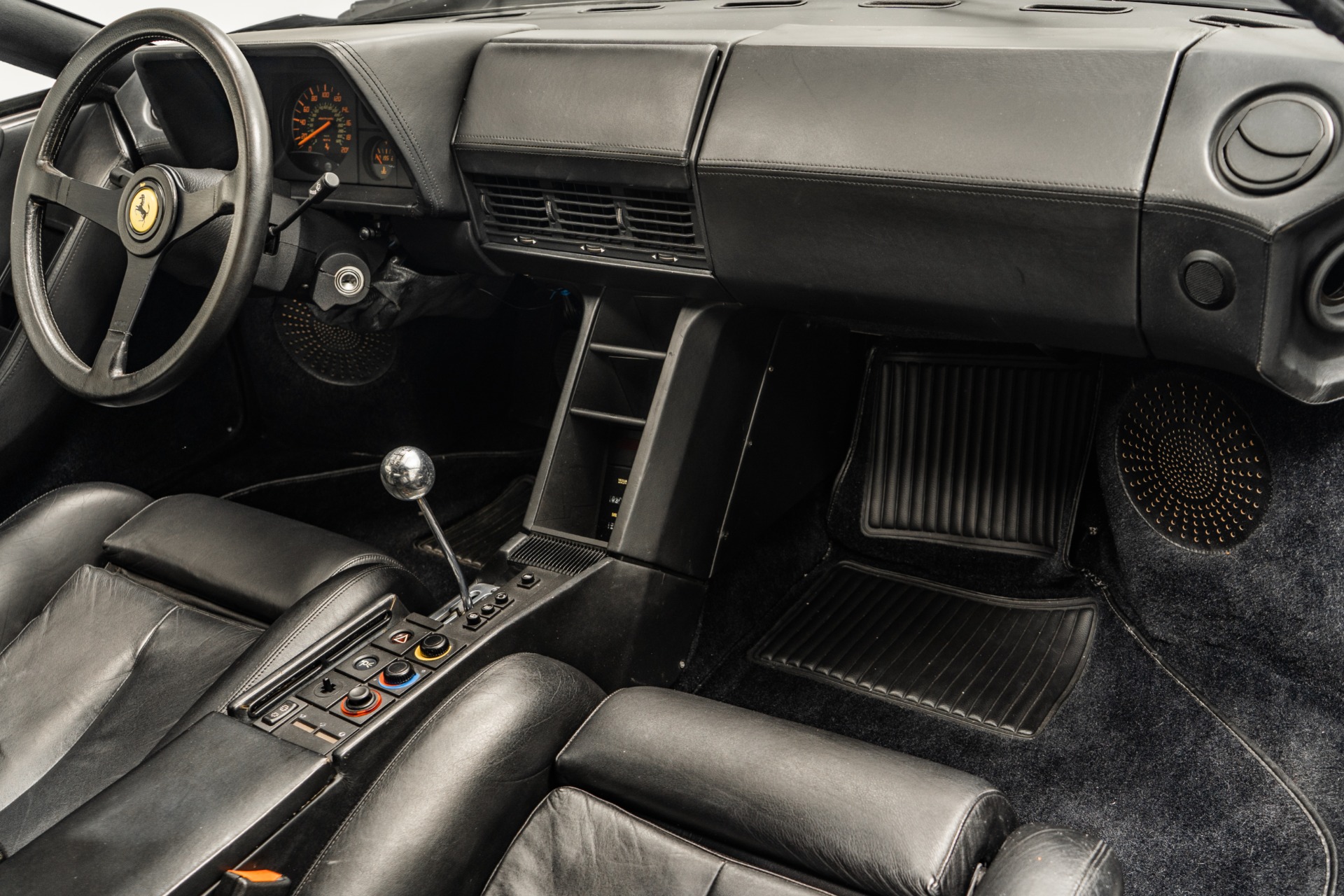 Ferrari Testarossa Interior