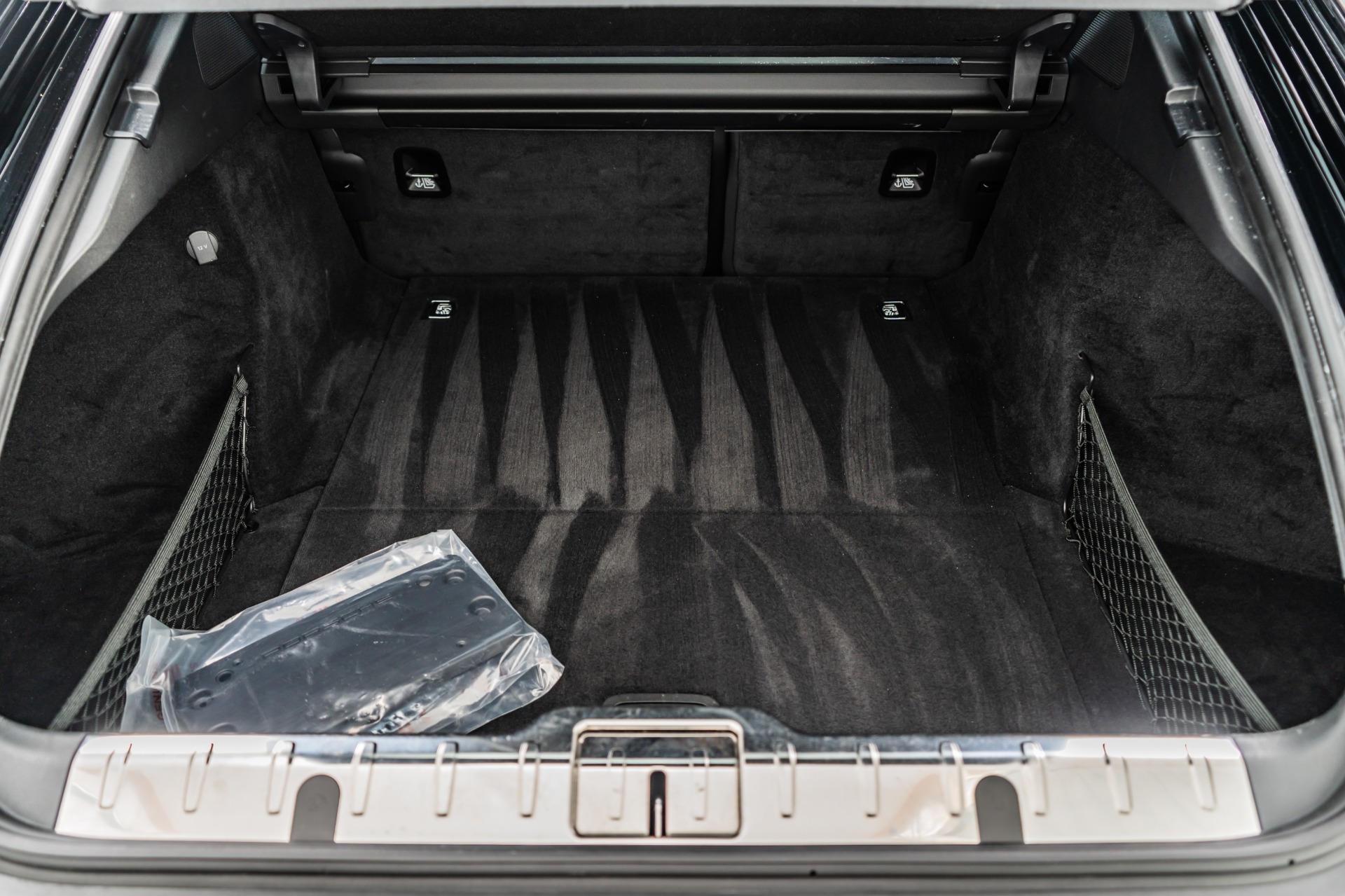 Porsche Panamera Interior Trunk