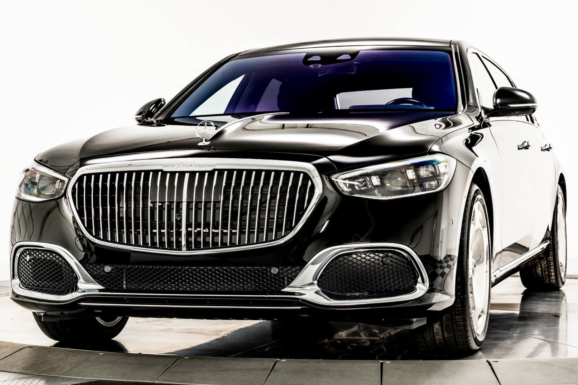 Maybach 2022 White