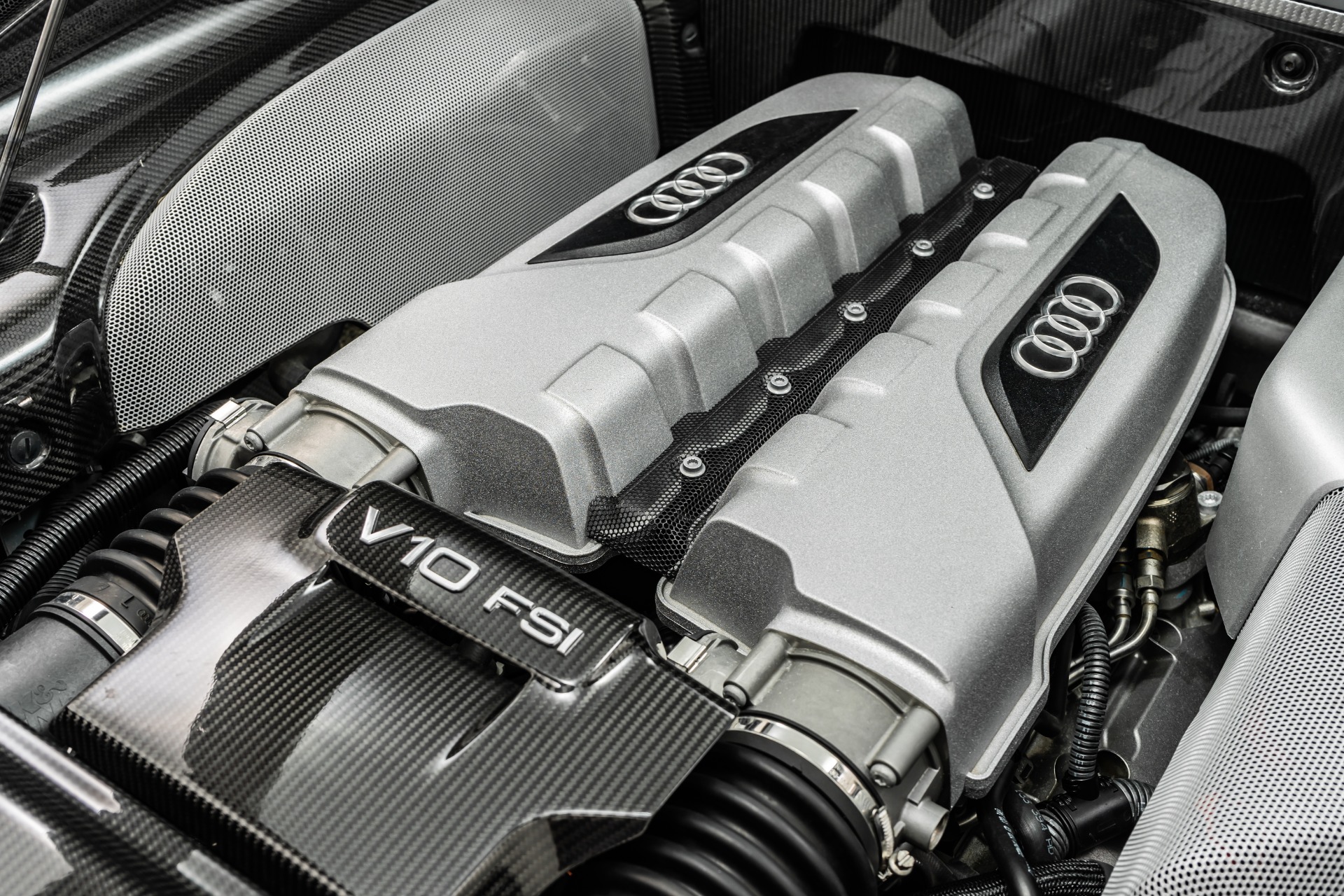 Audi R8 Black V10 Engine