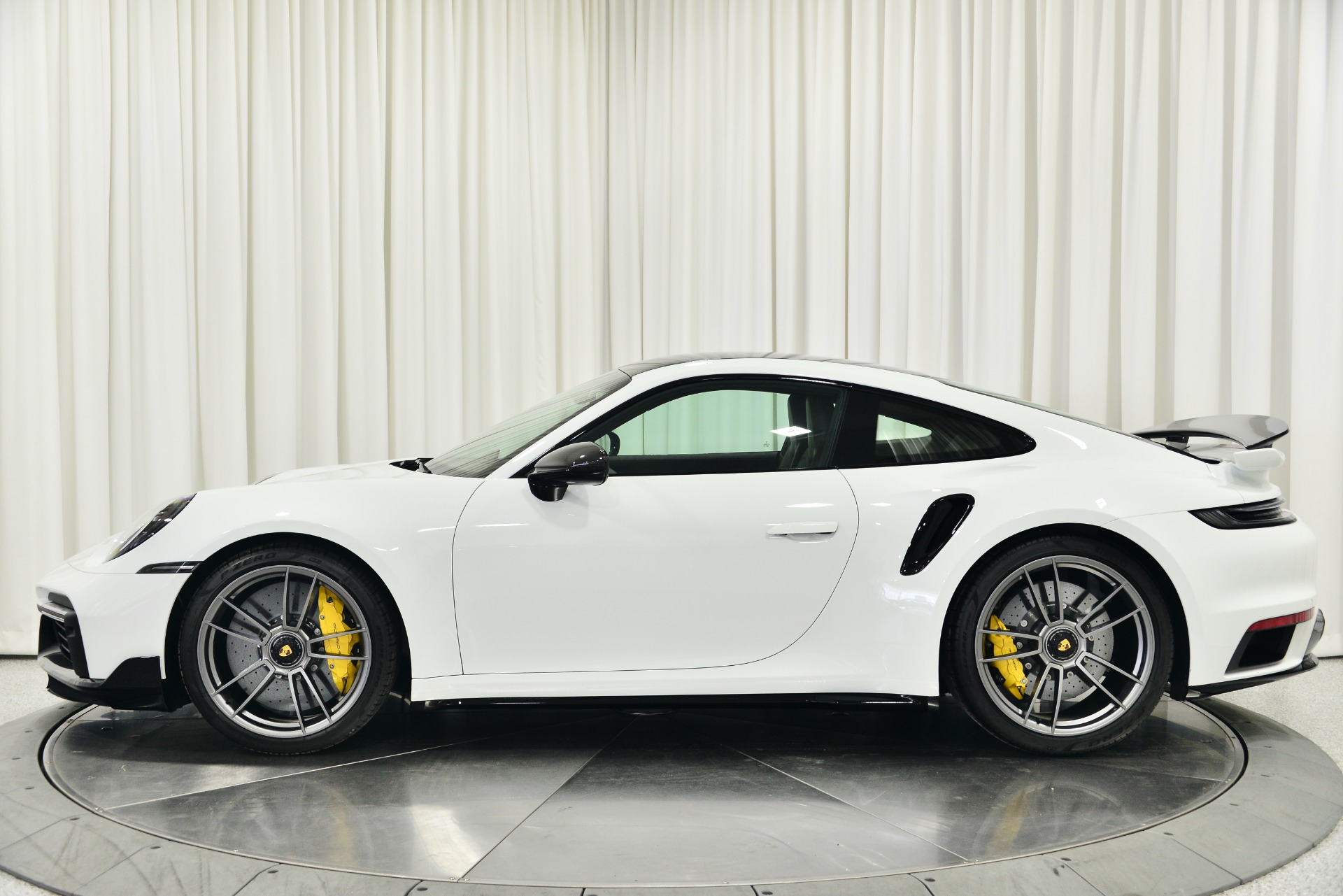 White Porsche 911 Turbo
