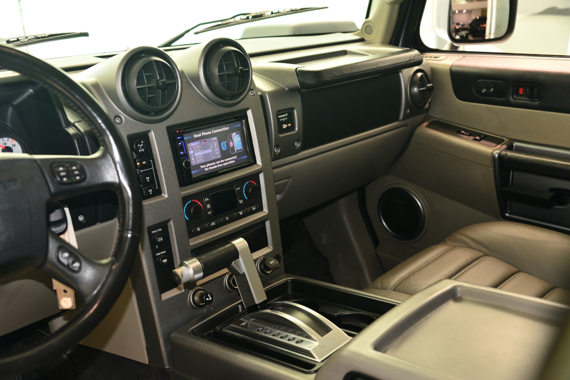 2003 Hummer H2 Interior