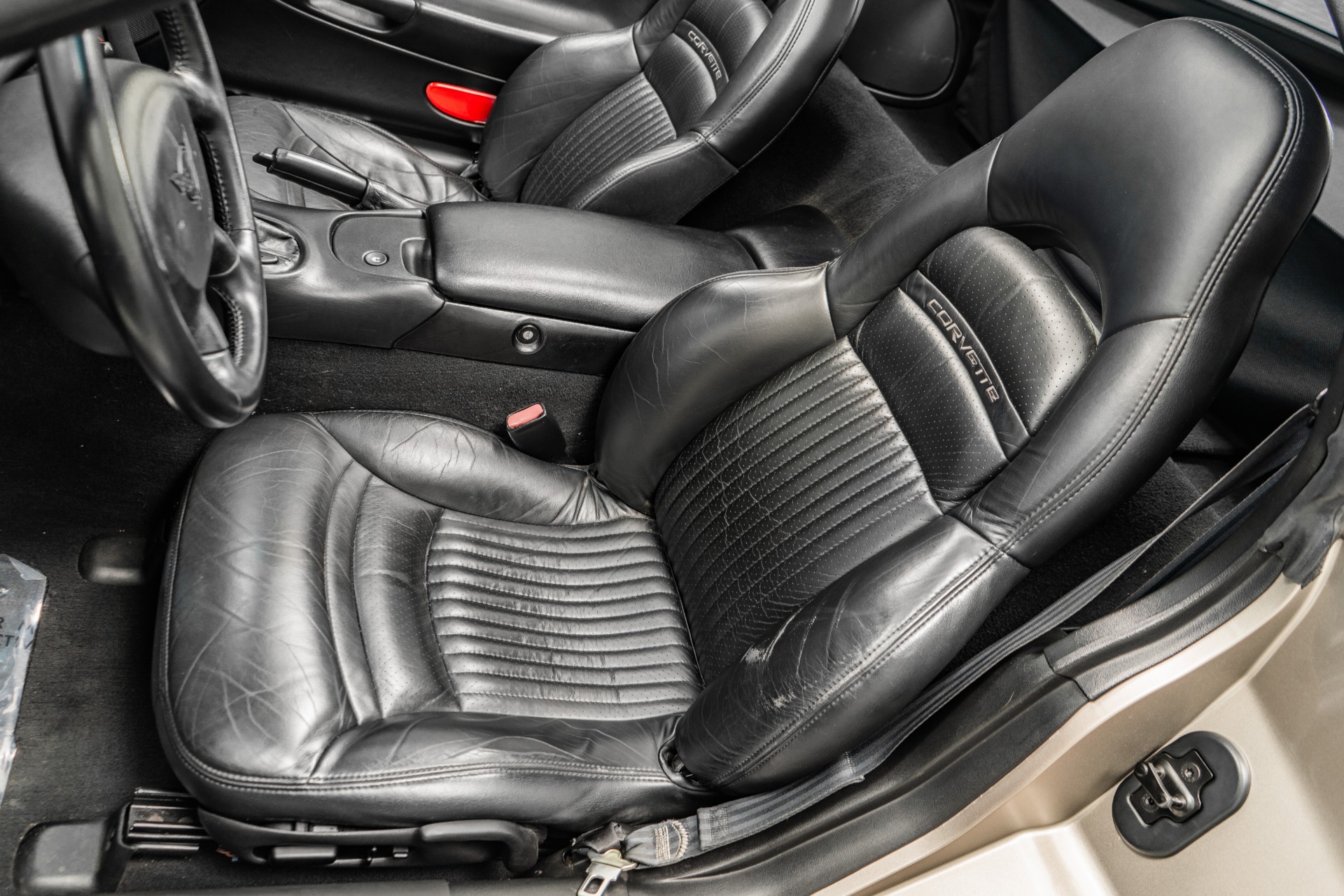 Corvette 1998 Interior