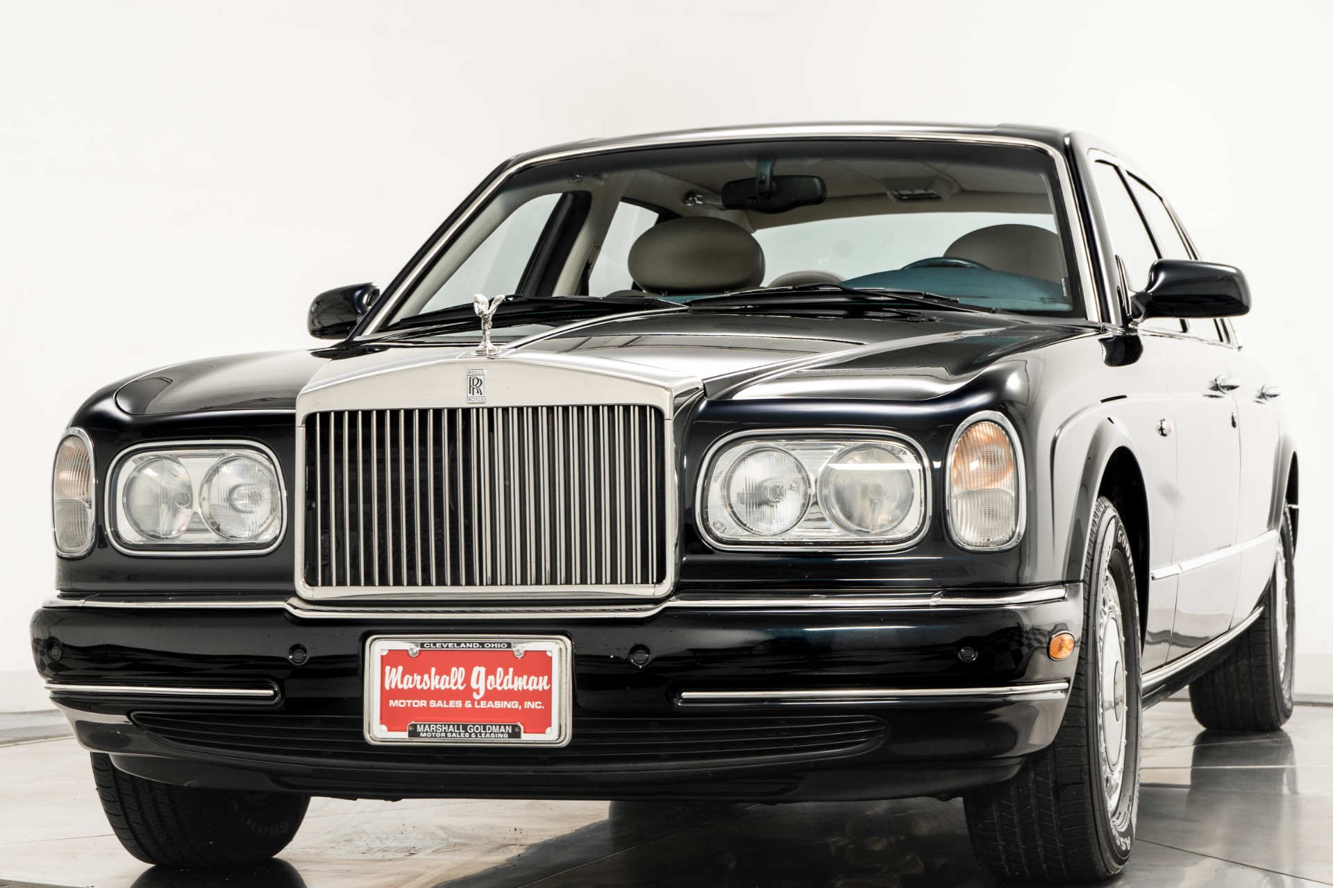 Used 2000 Rolls Royce Inside