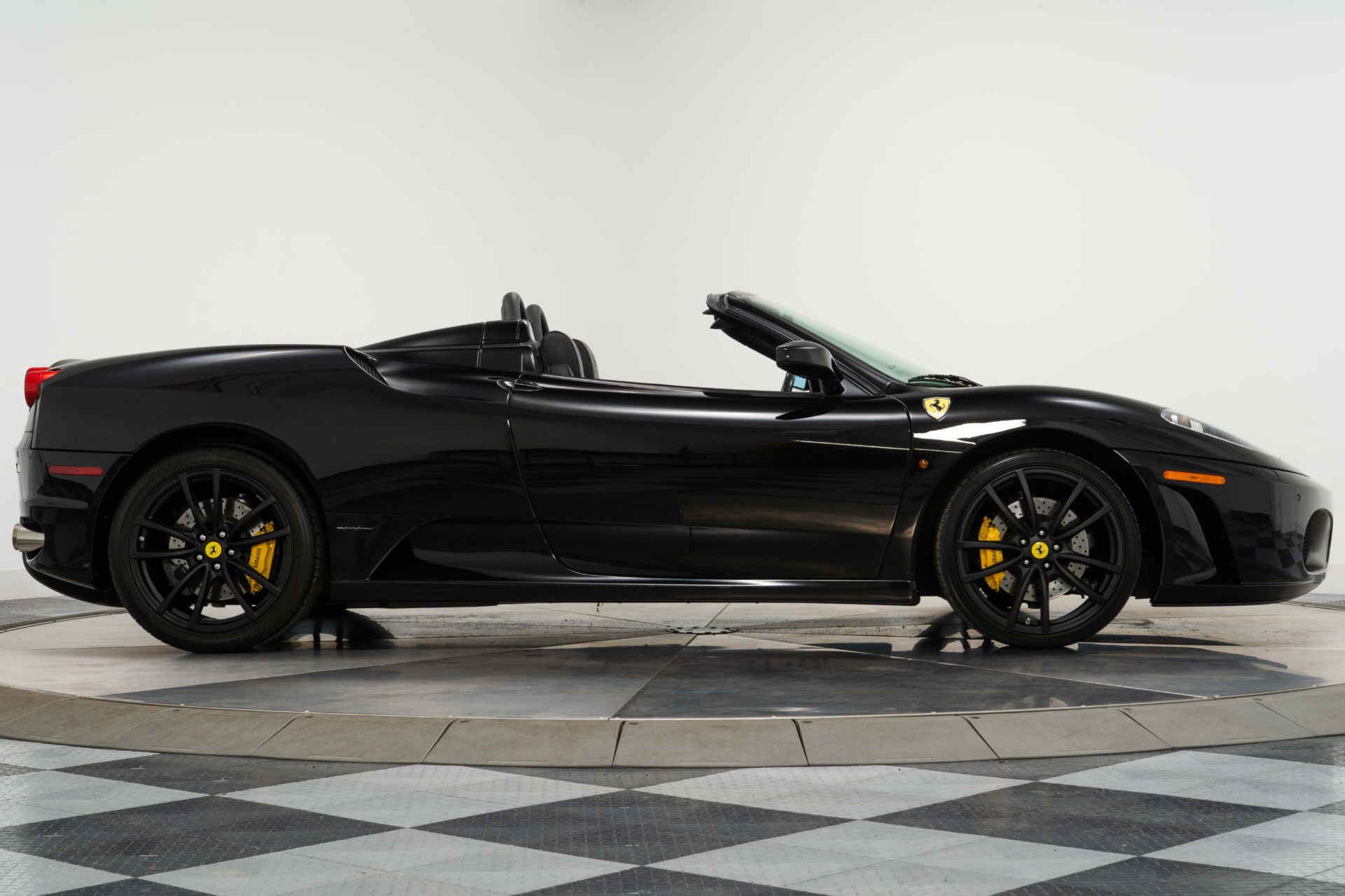 Black Ferrari F430