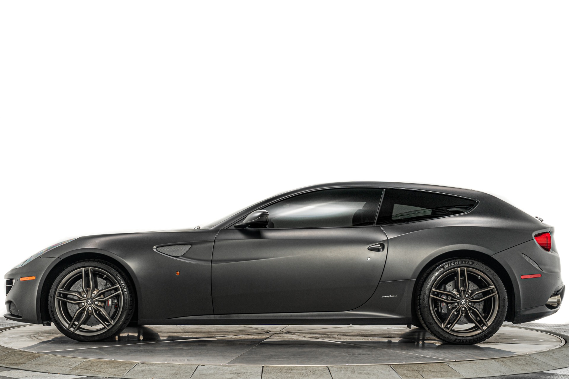 Ferrari Ff All Black
