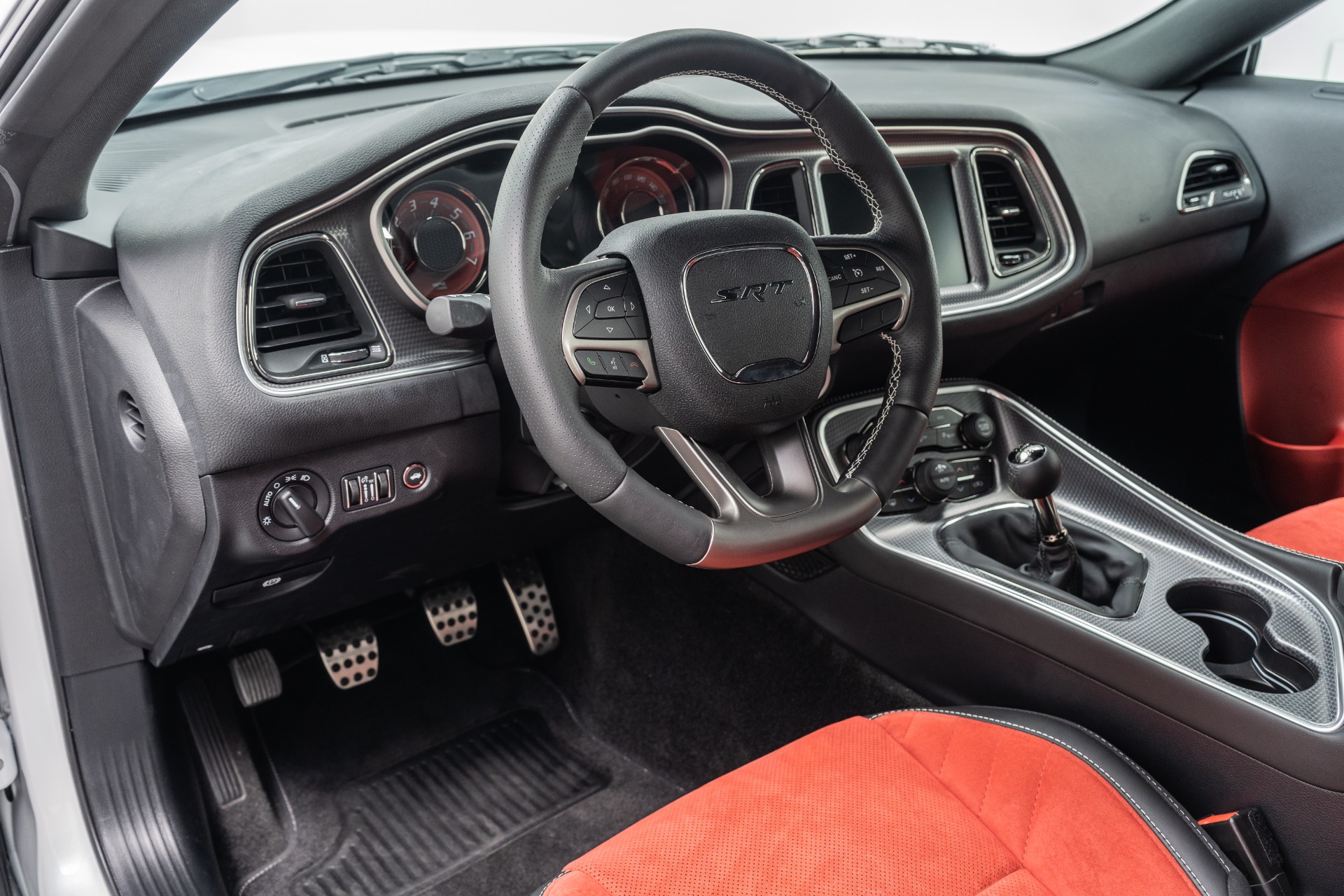Challenger Hellcat 2015 Interior