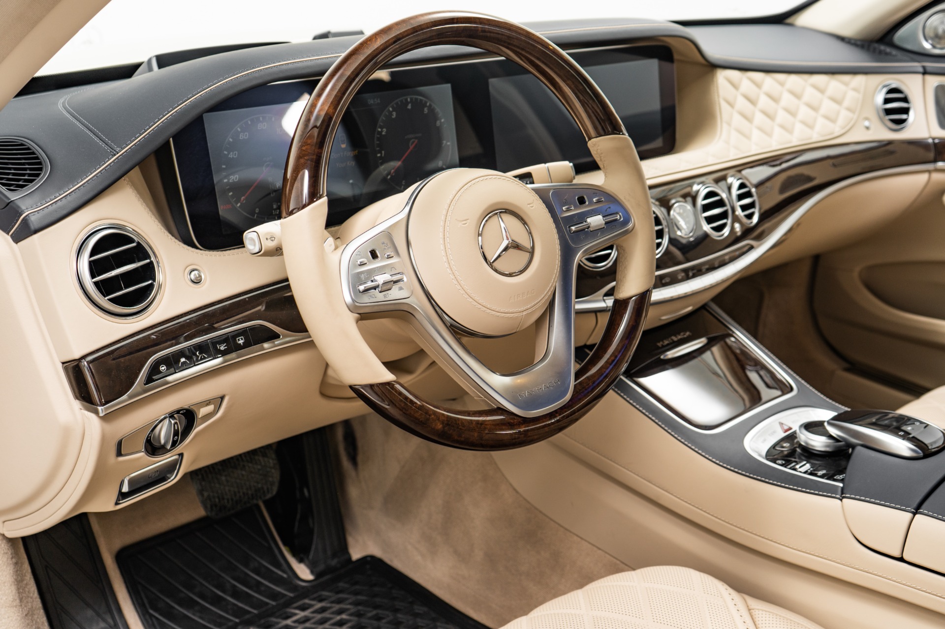 Maybach Interior 2019 | Cabinets Matttroy