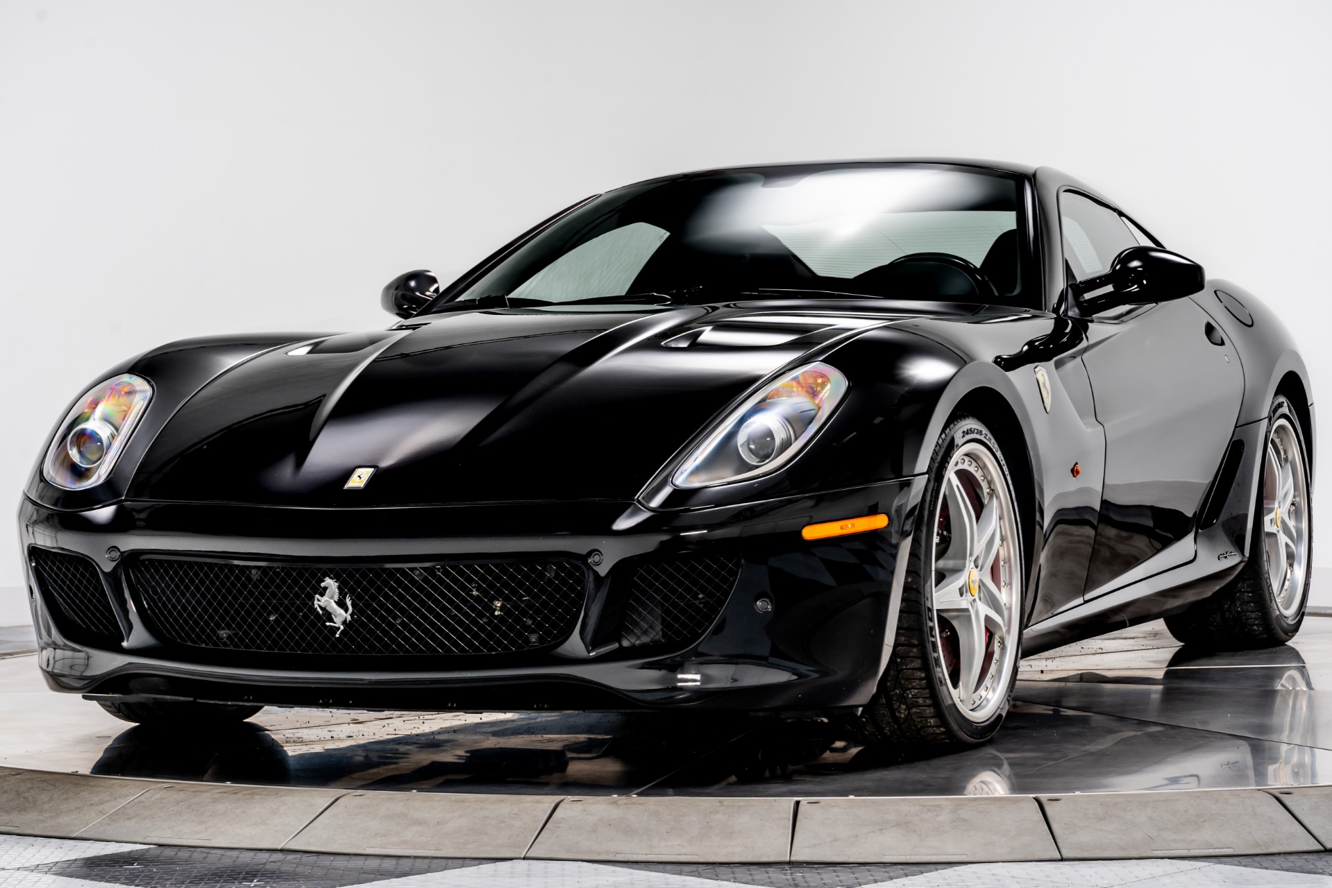 Black Velvet Ferrari 599