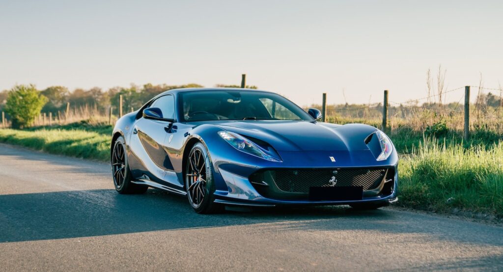 Nero Ferrari California -Daytona Seats, Carbon Fiber Driving Zone ...